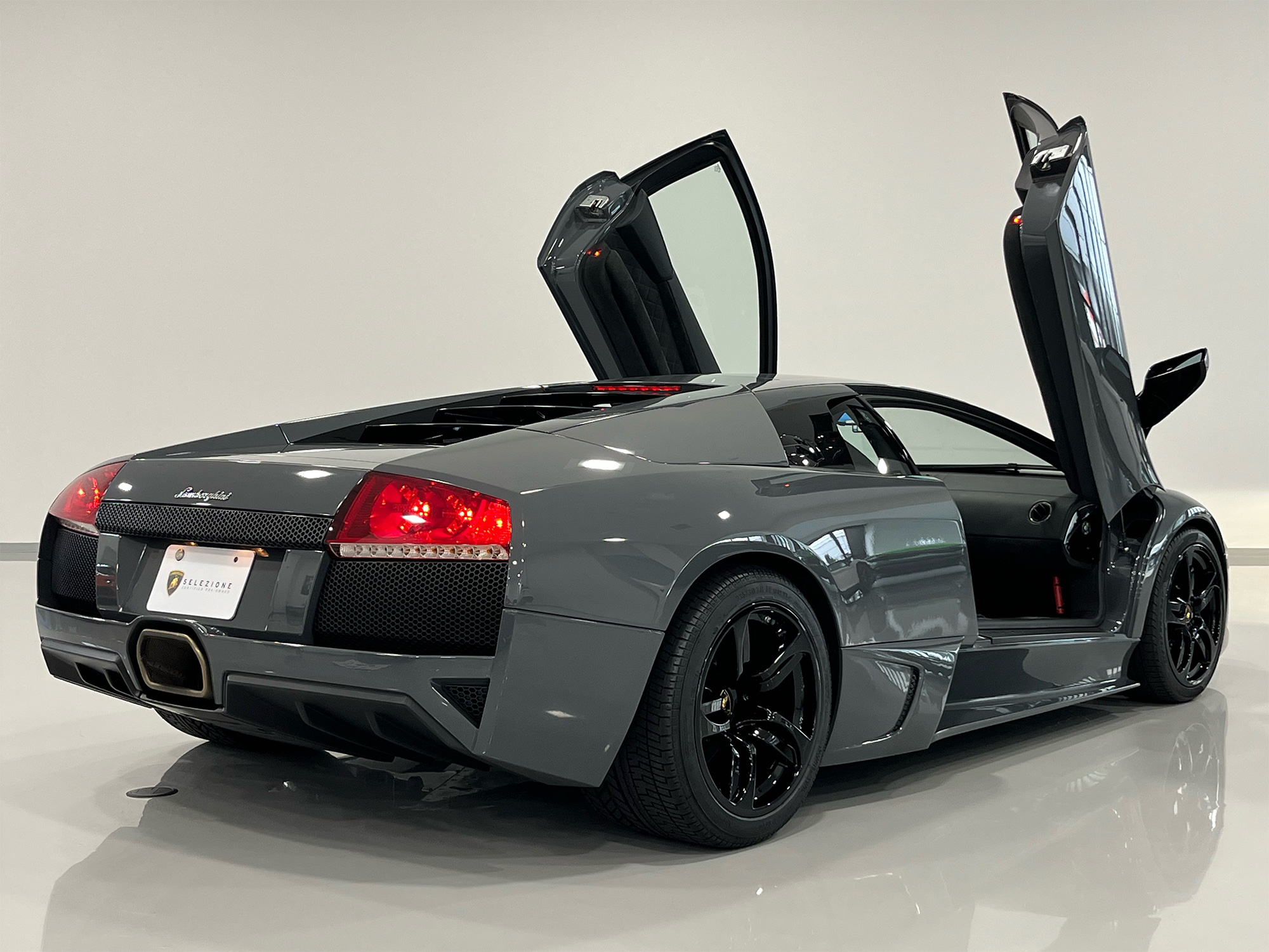 ランボルギーニ ムルシエラゴ LP640-4 クーペ タジマプレミアム中古車